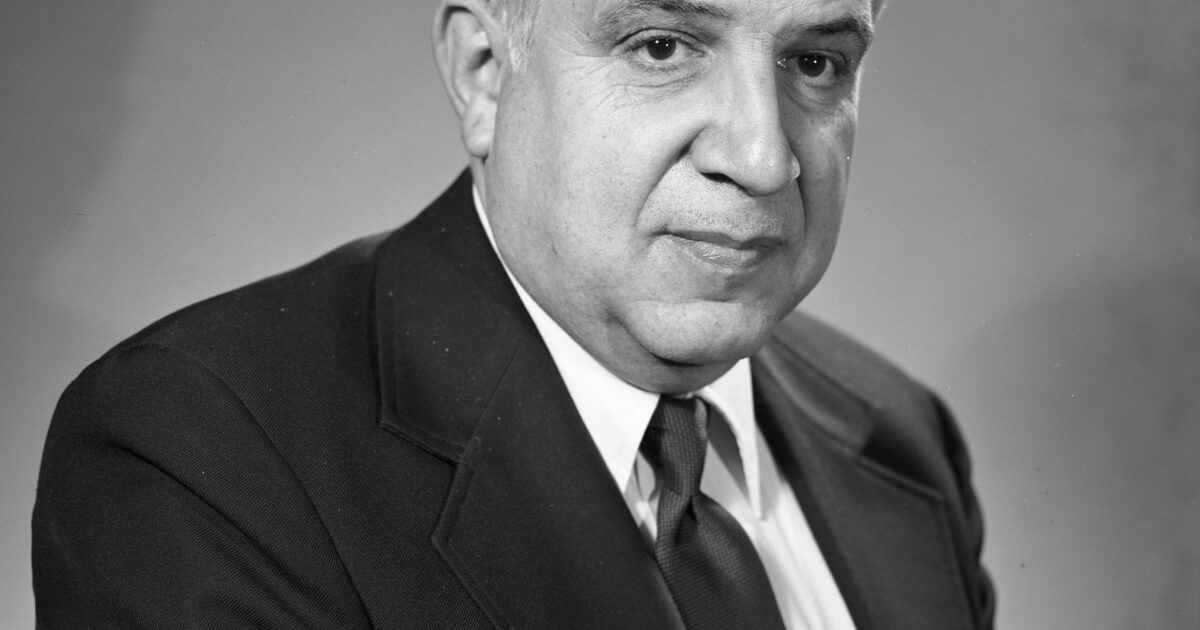 NRL, Media mark the passing of Roger Easton | GPS Declassified